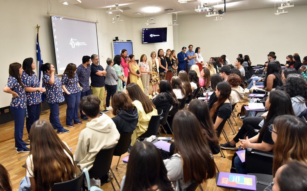 Bienvenida generación 2023 de la Facultad de Salud y Odontología UDP ...